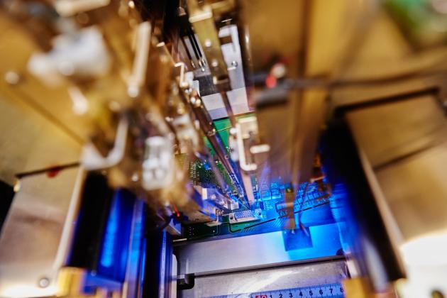 VDL CropTeq, robotics for deleaving, Pruning, Harvesting